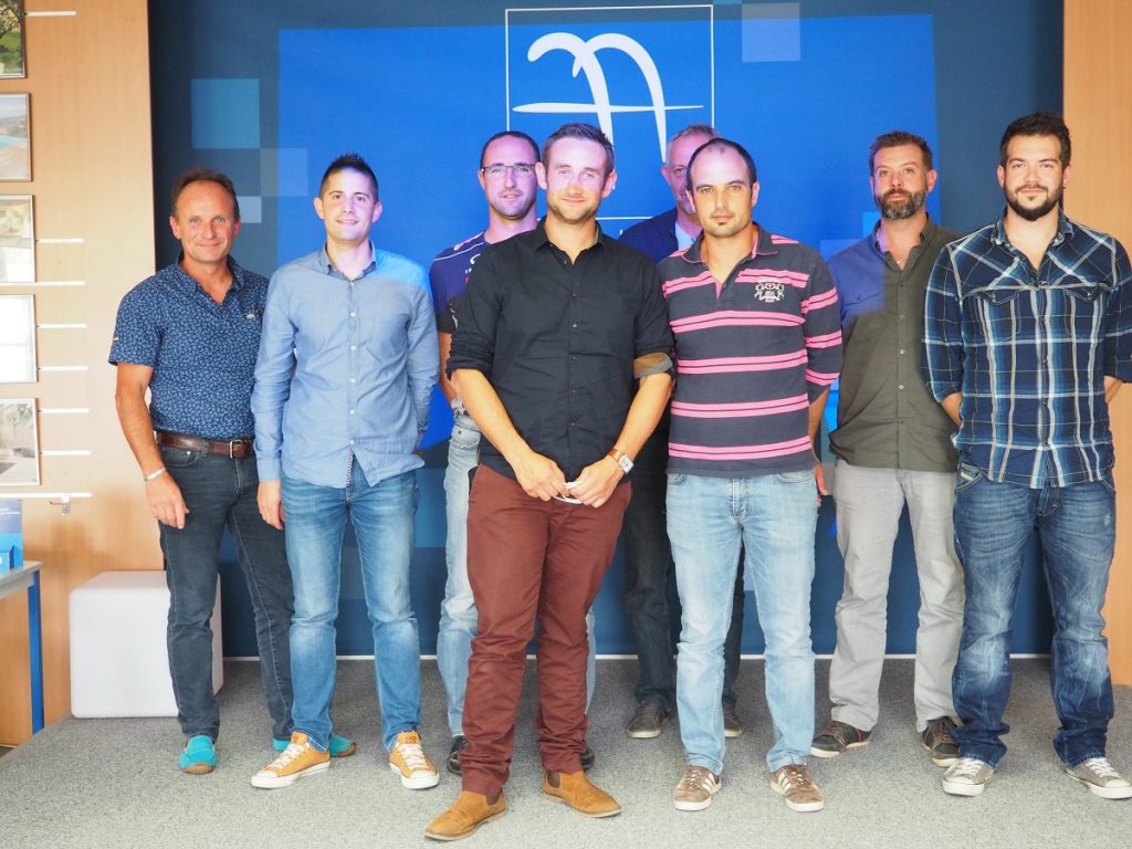 De nouveaux concessionnaires dans le réseau Piscines Carré Bleu ...